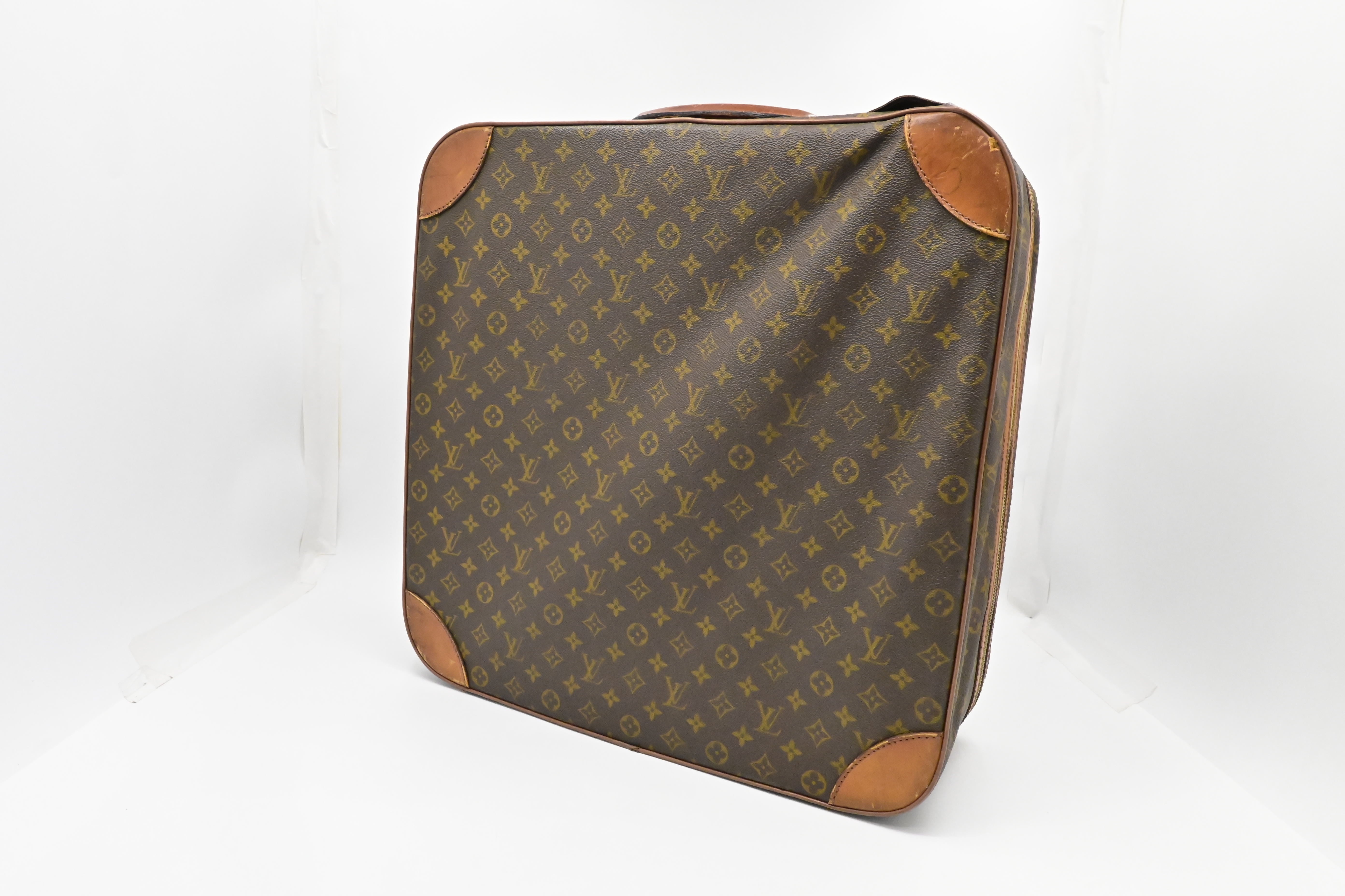 Louis Vuitton Soft Square Luggage in Monogram Canvas – Weekly Lux Drop